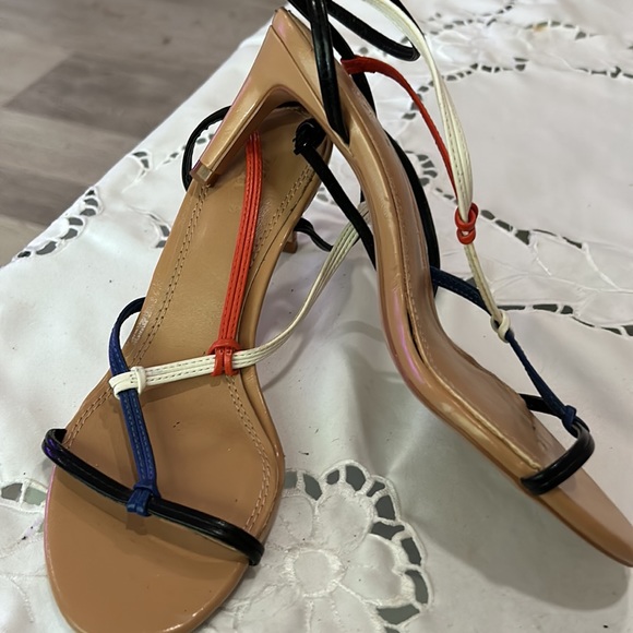 Zara | Shoes | Zara Sandals Size 7 | Poshmark
